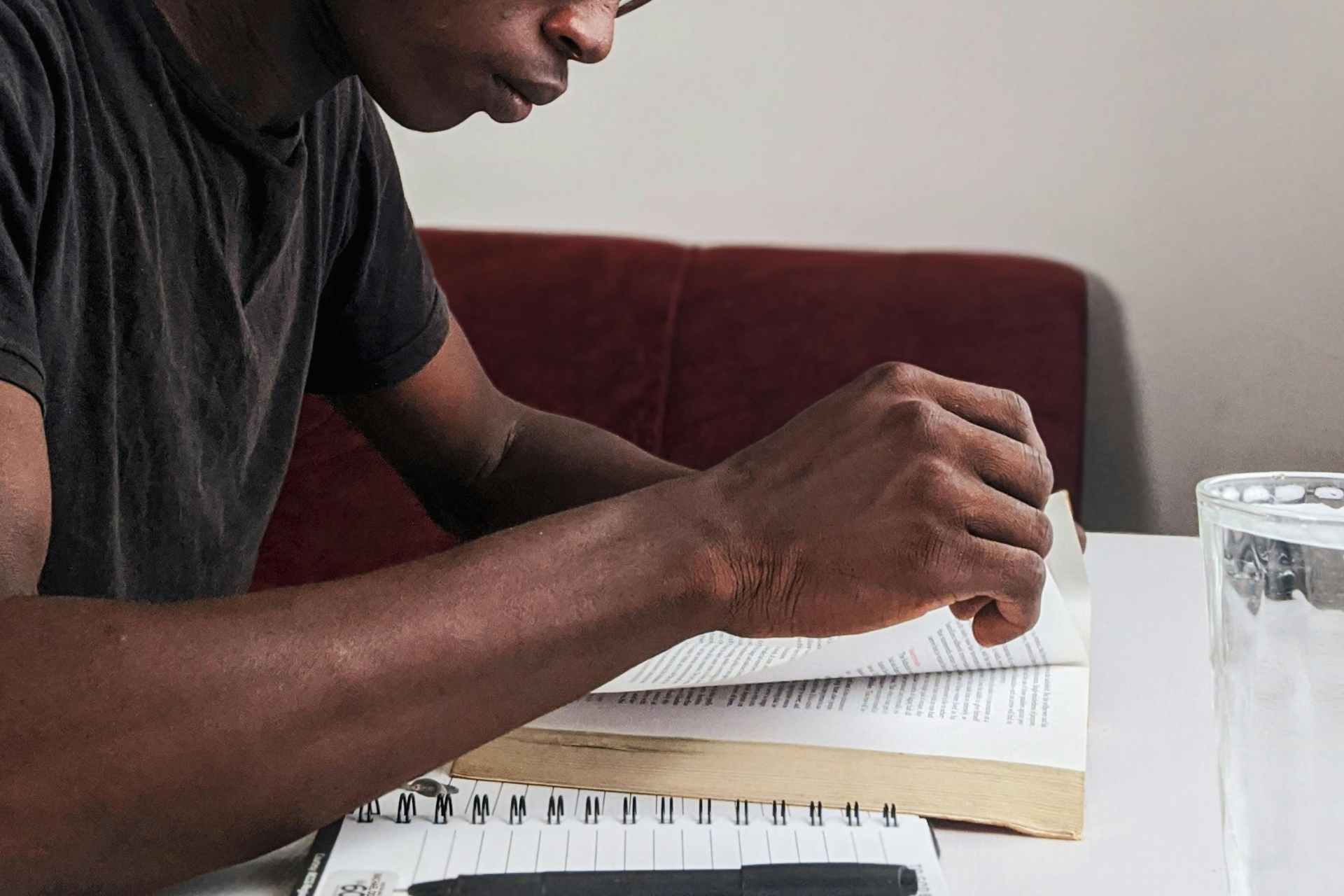 Sleepless Students | Best Sleep Schedules and Tips for School